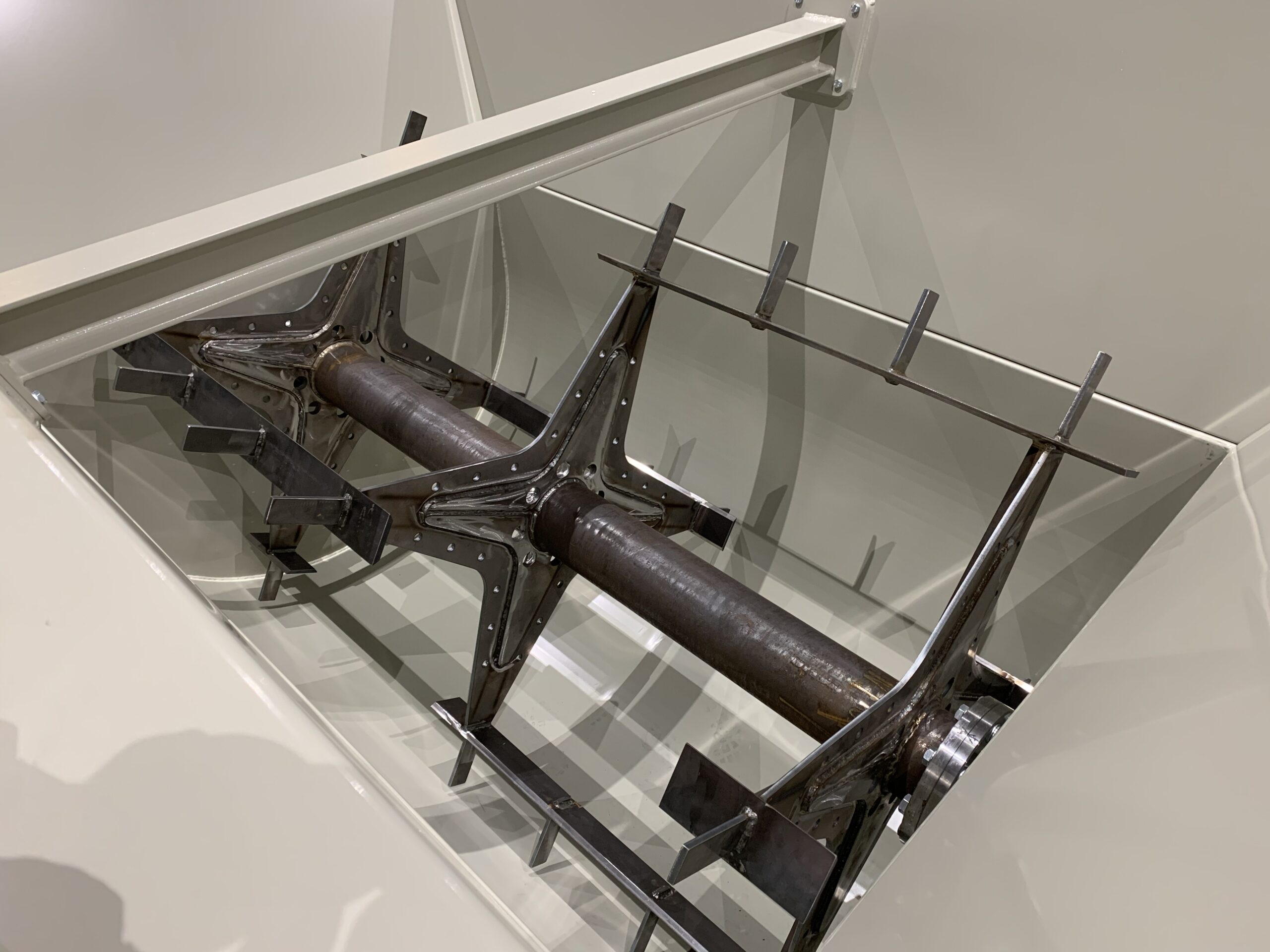 Agitators for filling the screw | Van Beek